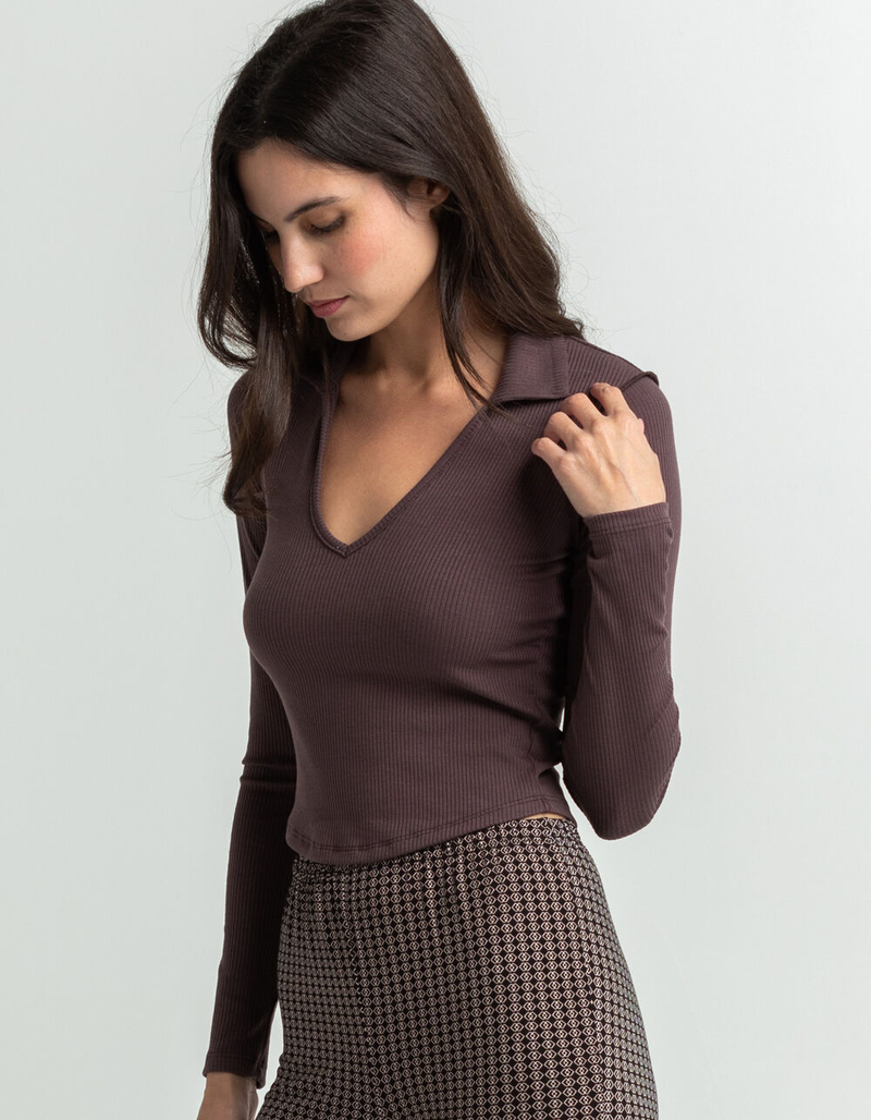 FULL TILT Womens V-Neck Johnny Collar Tee - BROWN | Tillys