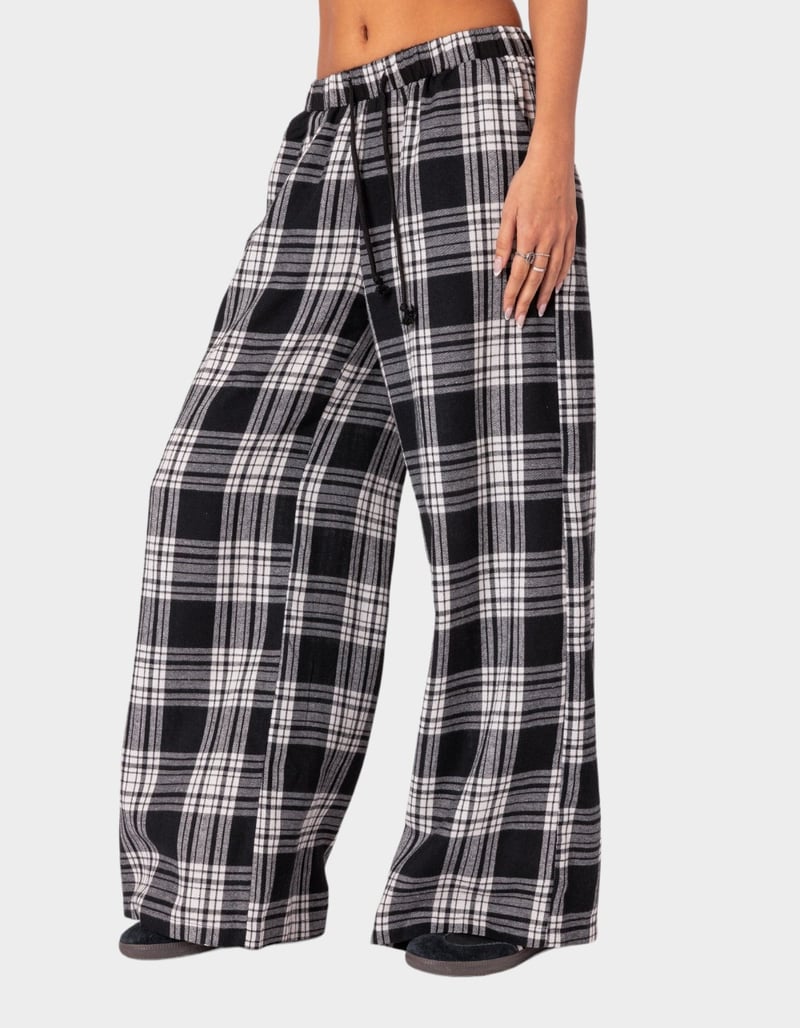 EDIKTED Lounge Around Plaid Wide Leg Pants - BLACK | Tillys