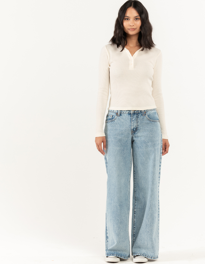 RSQ Womens Low Rise Wide Leg Jeans - LIGHT WASH - 25 | Tillys