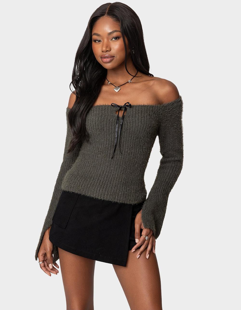 EDIKTED Keyhole Off Shoulder Ribbed Knit Top - GRAY - XS | Tillys