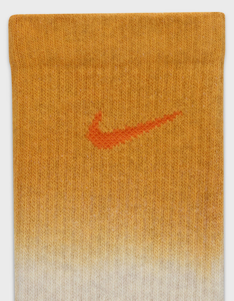 NIKE Everyday Plus Dip Dye Crew Socks - ORANGE | Tillys