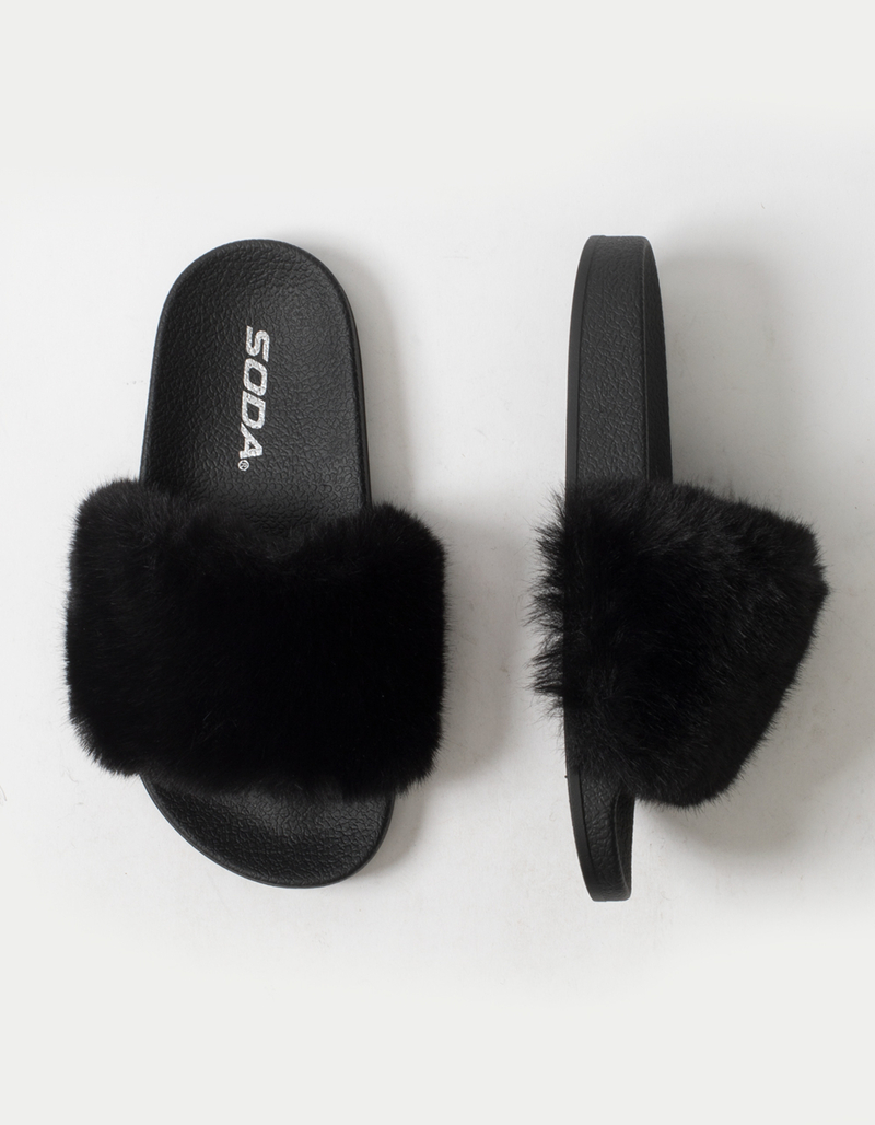 SODA Faux Fur Girls Black Slide Sandals - BLACK | Tillys