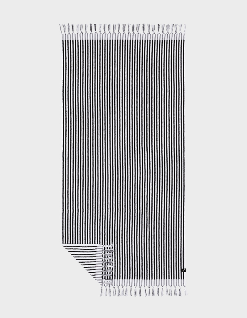 SLOWTIDE Chateau Bath Towel - BLK/WHT - ONE SIZE | Tillys