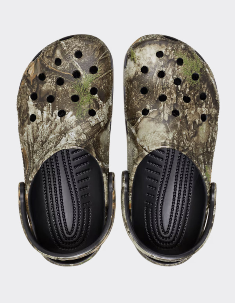 CROCS x Realtree APX® Classic Clogs - CAMO | Tillys