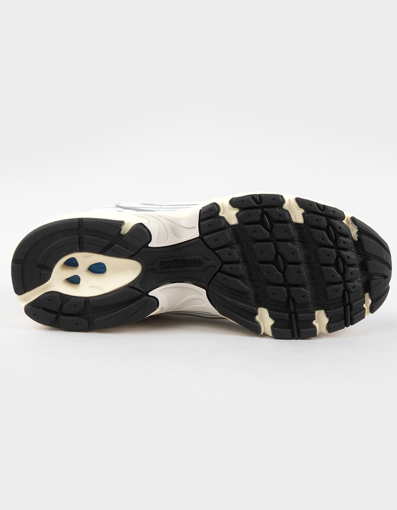 NEW BALANCE 530 Womens Shoes - METALLIC WHT | Tillys