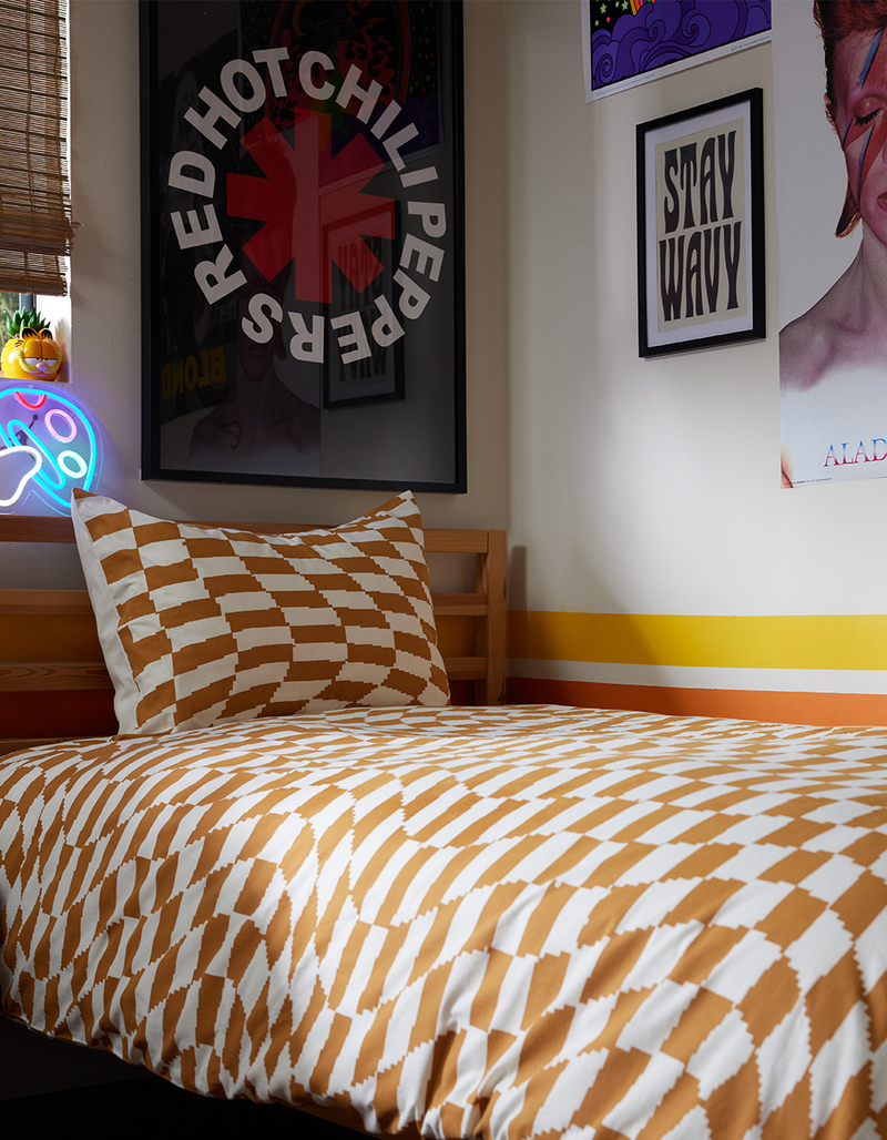 Psychedelic Check Queen Duvet Set - HONEY - QUEEN | Tillys