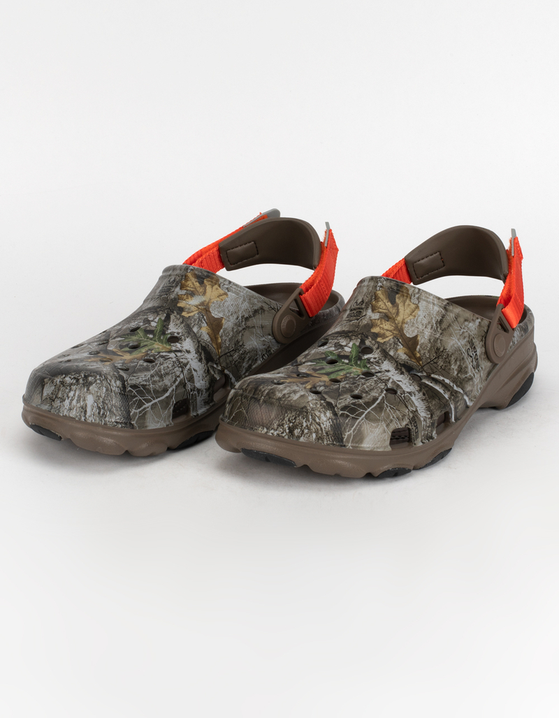 CROCS Classic All-Terrain Realtree Edge Mens Clogs - BROWN | Tillys
