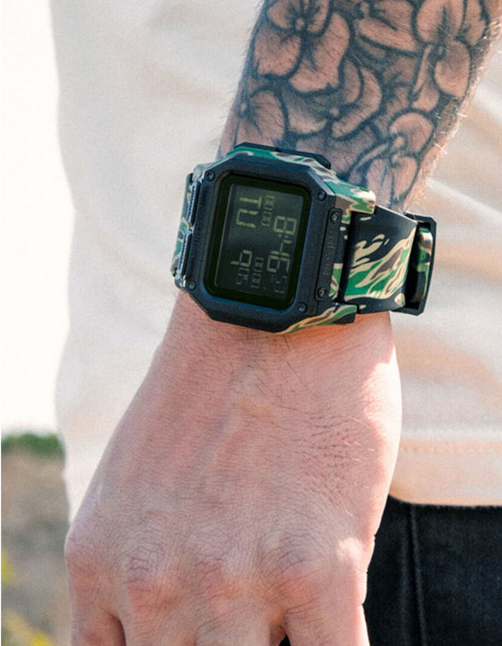 NIXON Regulas Watch - CAMO | Tillys