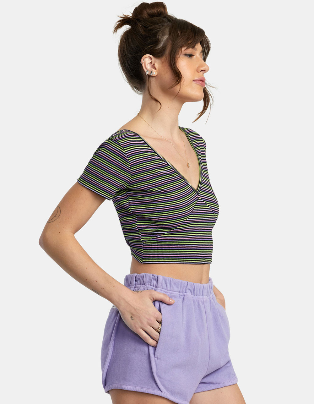 RVCA Smitten V-Neck Crop Top - BLACK COMBO | Tillys
