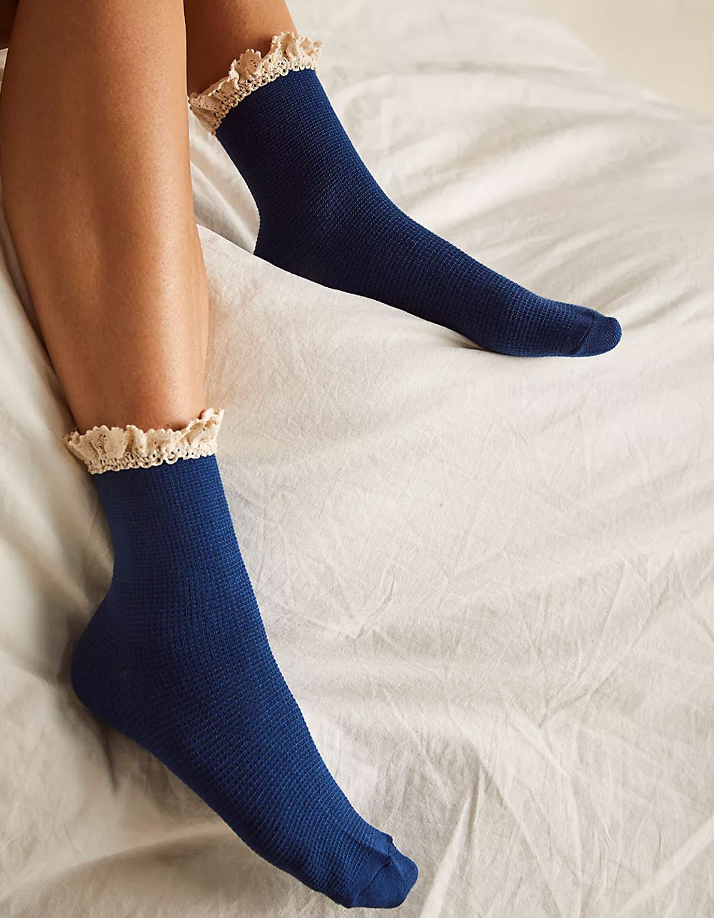 FREE PEOPLE Beloved Waffle Knit Ankle Socks - BLUE | Tillys