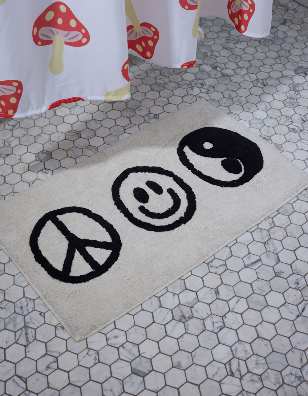 Icon Bath Mat - BLK/WHT | Tillys