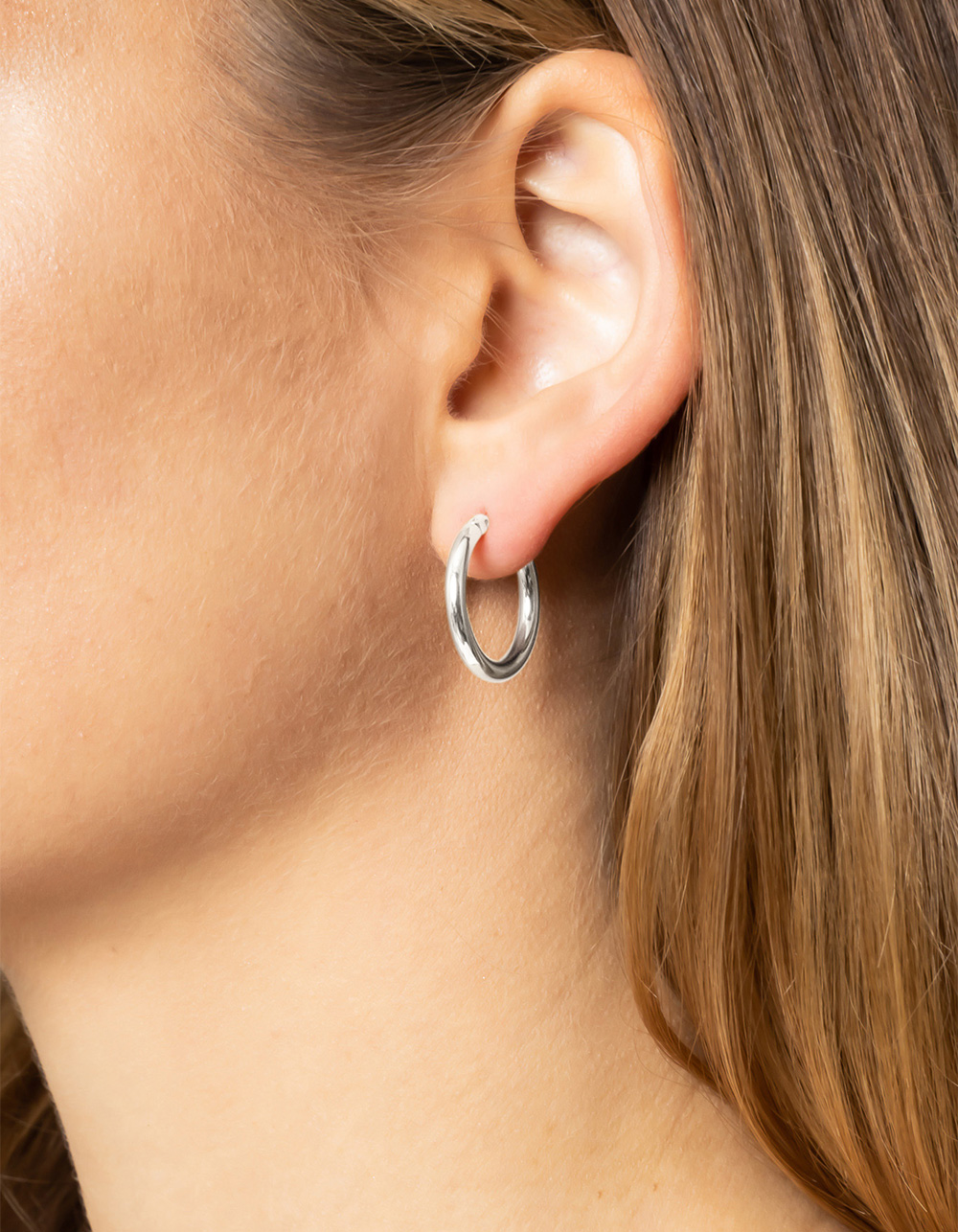 DO EVERYTHING IN LOVE White Gold Dipped Pin Catch Hoop Earrings ...