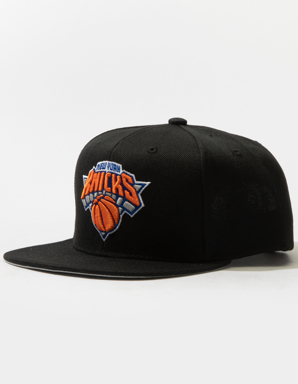 MITCHELL & NESS New York Knicks Snapback Hat - BLACK | Tillys