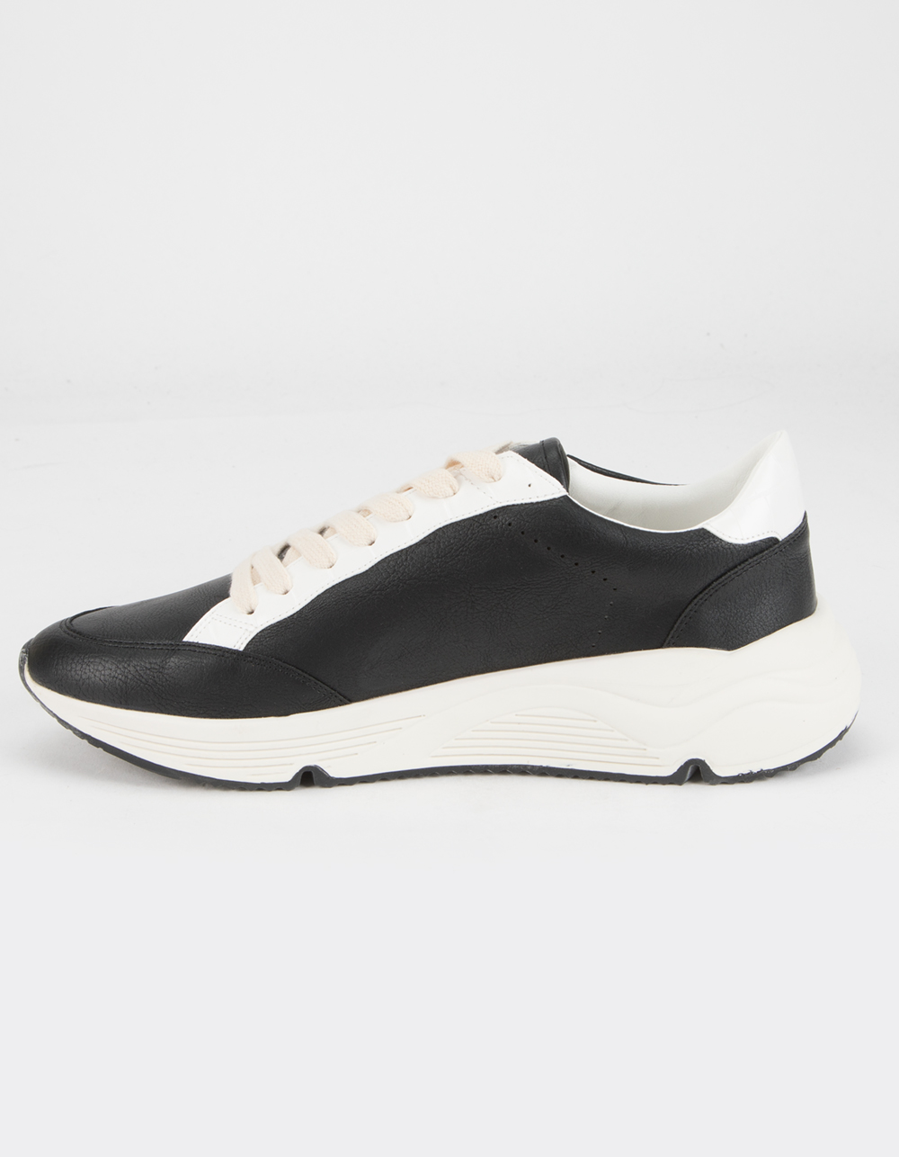 WHITE RAVEN Avery Womens Shoes - BLACK | Tillys