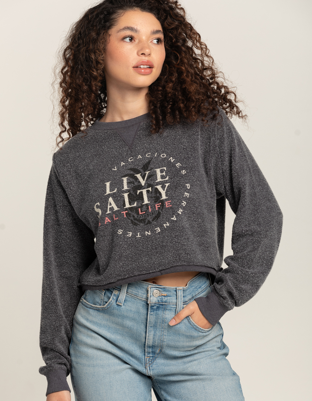 SALT LIFE Womens Crop Fleece Sweatshirt - CHARCOAL | Tillys