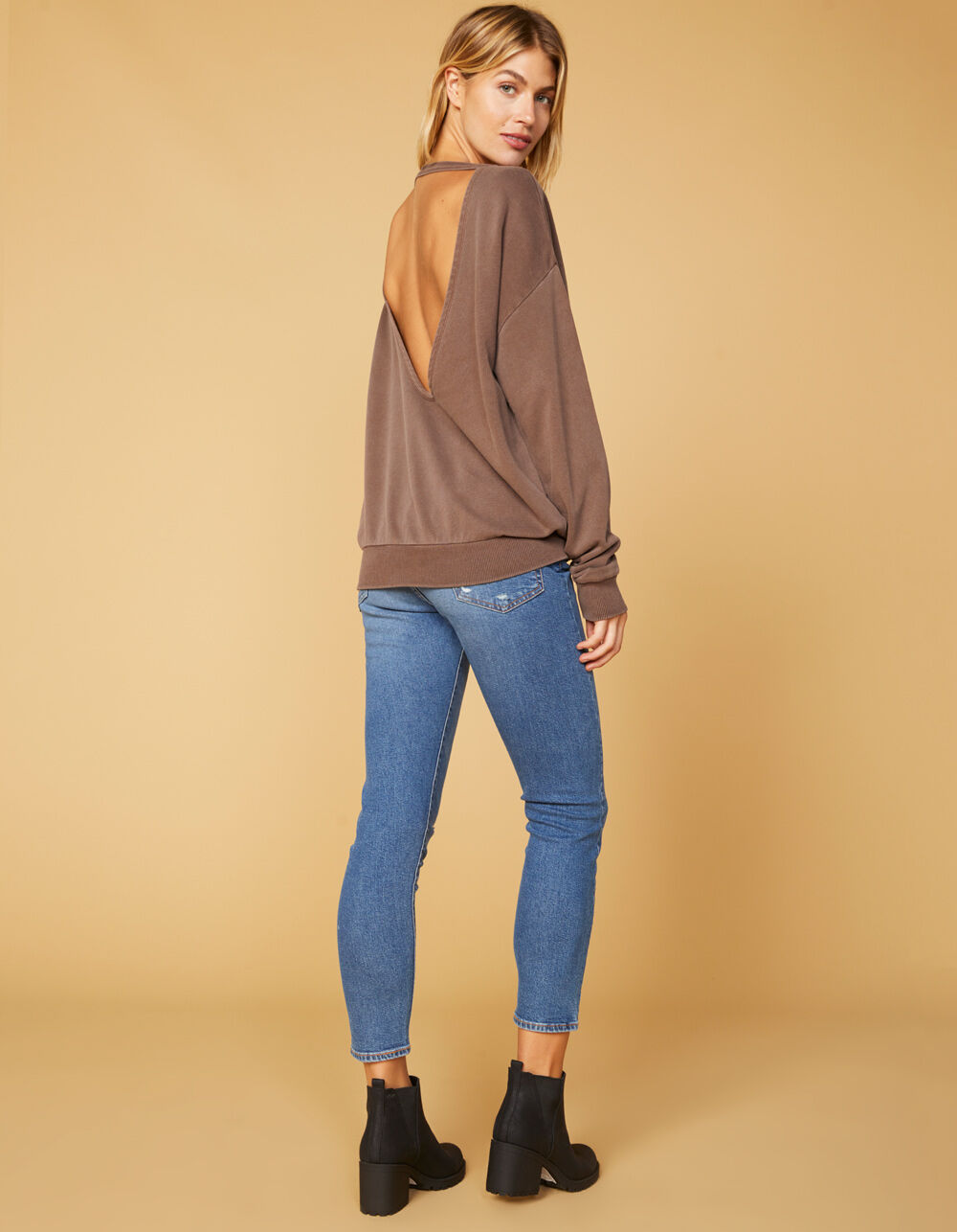 WEST OF MELROSE Backside Best Side Cutout Womens Sweatshirt - BROWN ...