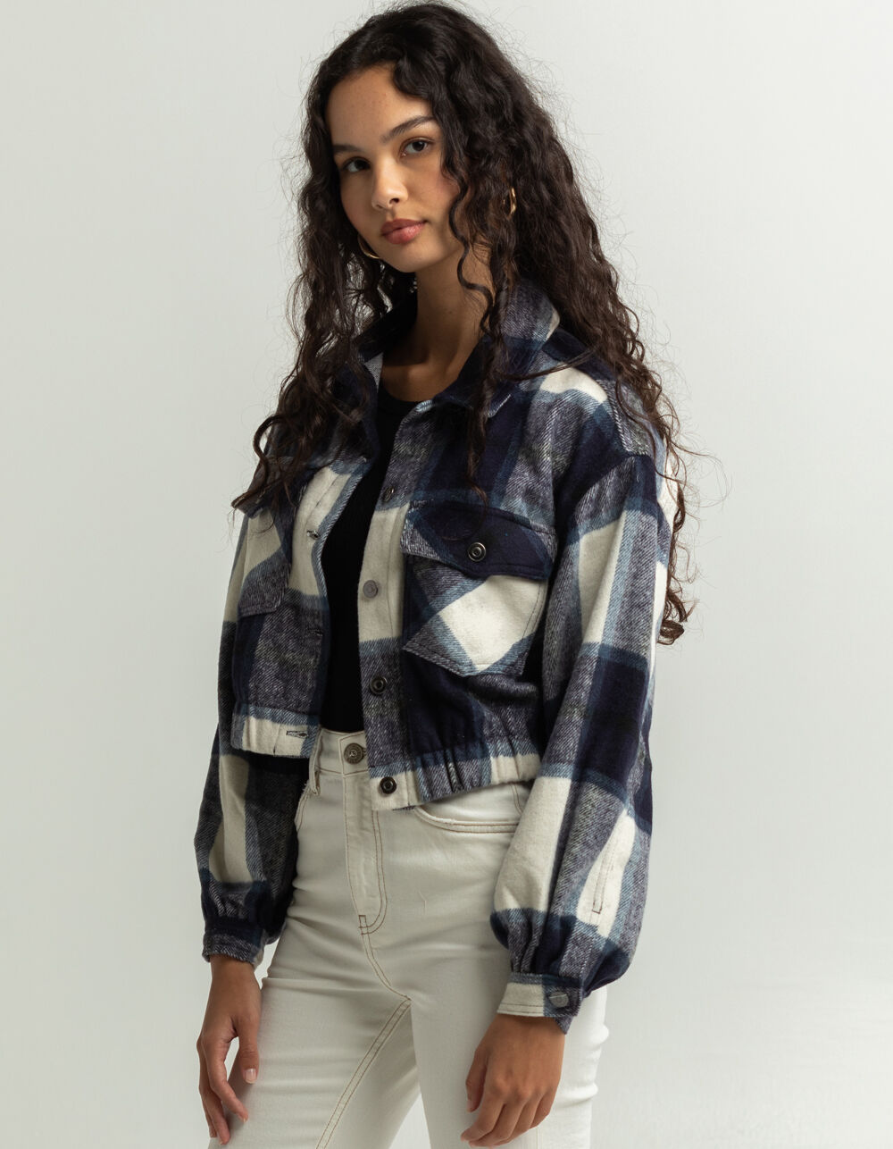 ASHLEY Womens Plaid Crop Shacket - BLUE COMBO | Tillys