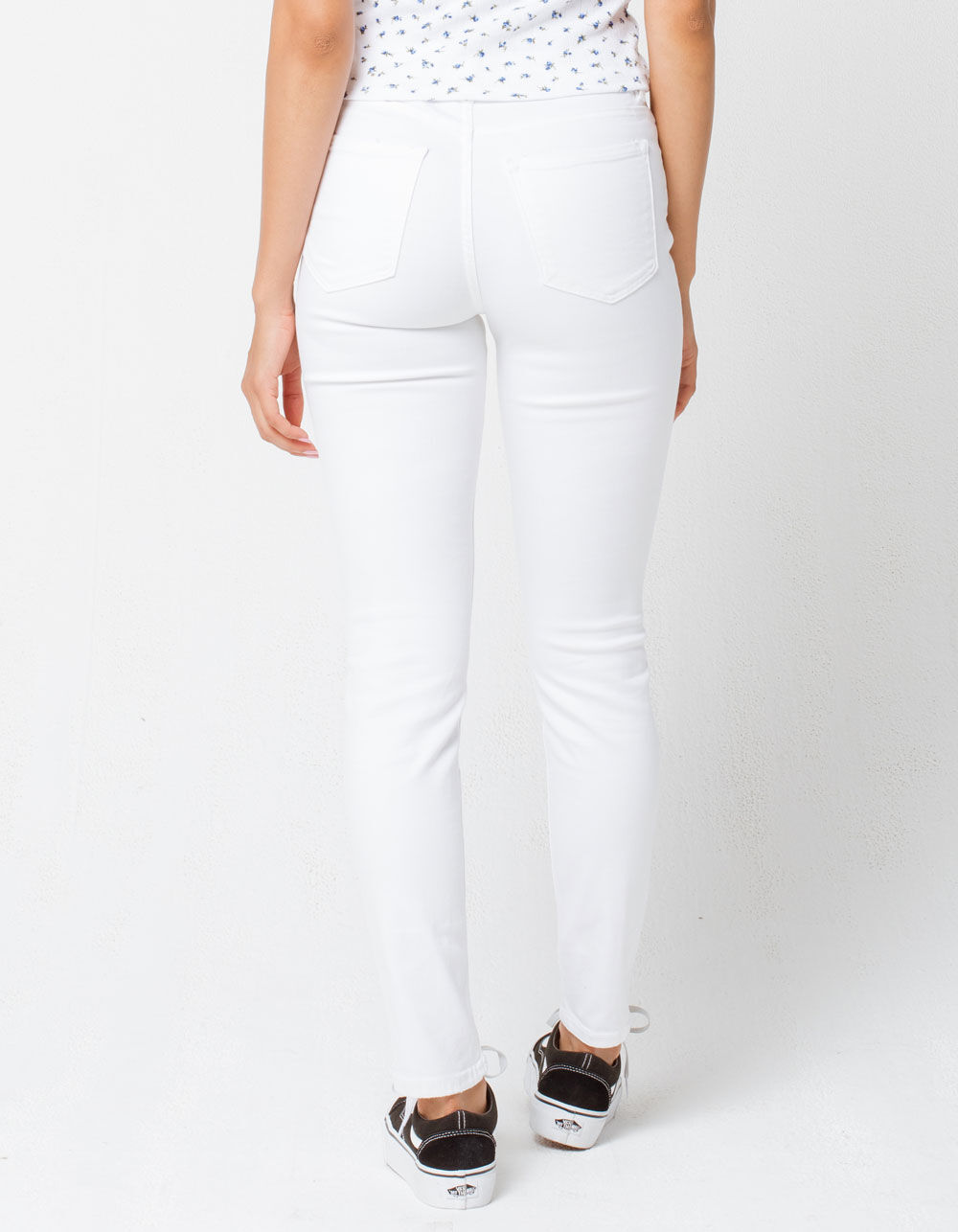 SNEAK PEEK Ripped White Womens Skinny Jeans - WHITE | Tillys