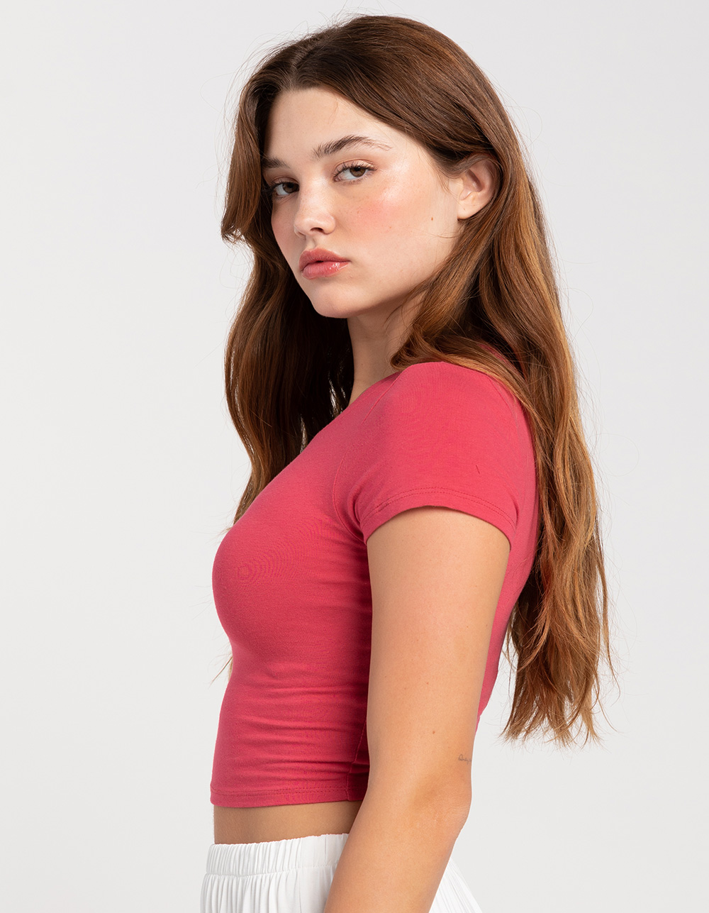 BOZZOLO Womens Cropped Tee - BERRY | Tillys