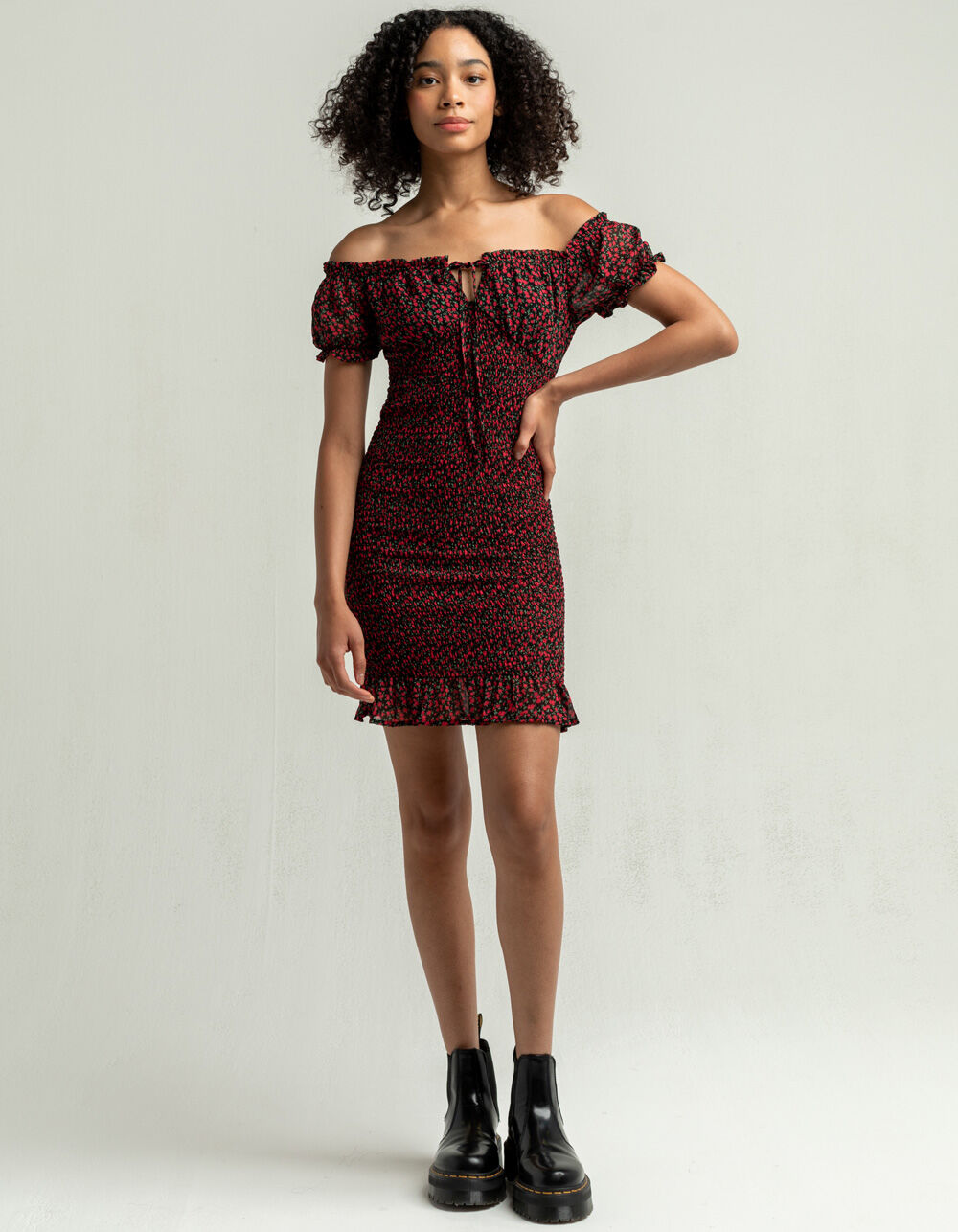 TIMING Ditsy Smocked Puff Dress - BLACK/RED | Tillys