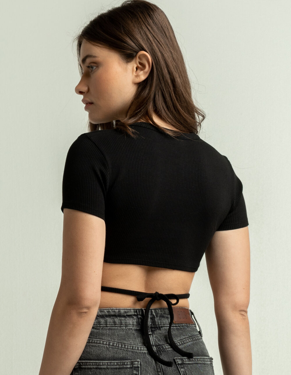SKY AND SPARROW Womens Black Open Back Tee - BLACK | Tillys