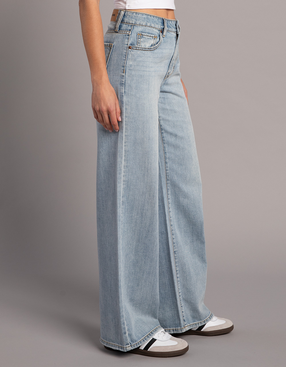 RSQ Womens High Rise Wide Leg Jeans - LIGHT WASH | Tillys