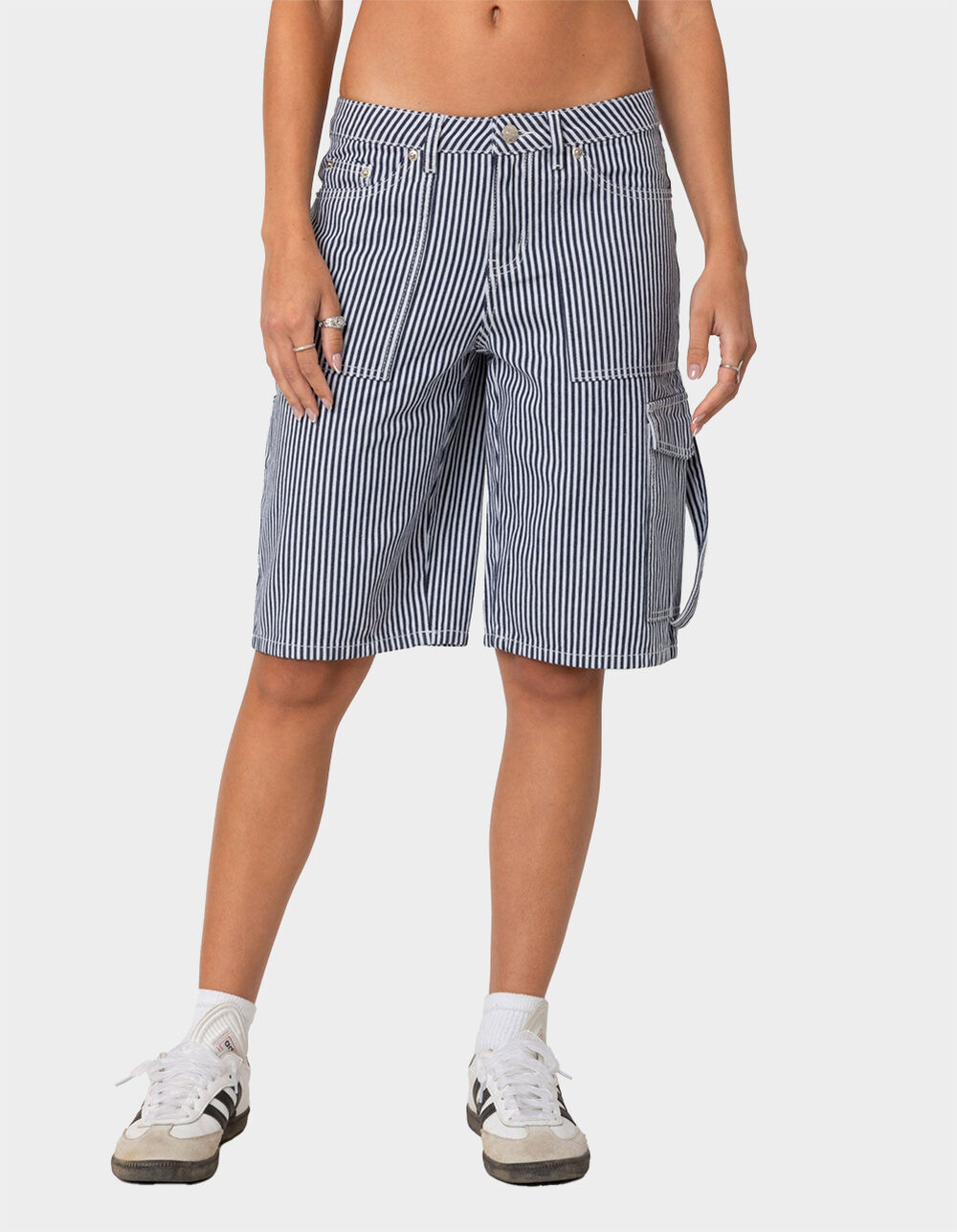 Low Rise Cargo Shorts | Tillys